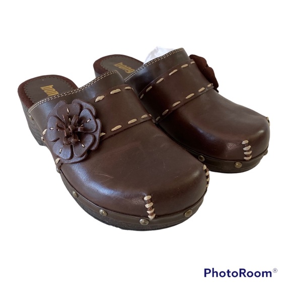 BONGO | Shoes | Vintage 9s Y2k Bongo Allie Leather Studded Brown Clogs ...